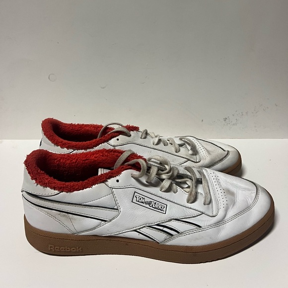 Reebok | Shoes | Size 5 Mens Reebok Tom Jerry X Club C Revenge Droopy ...